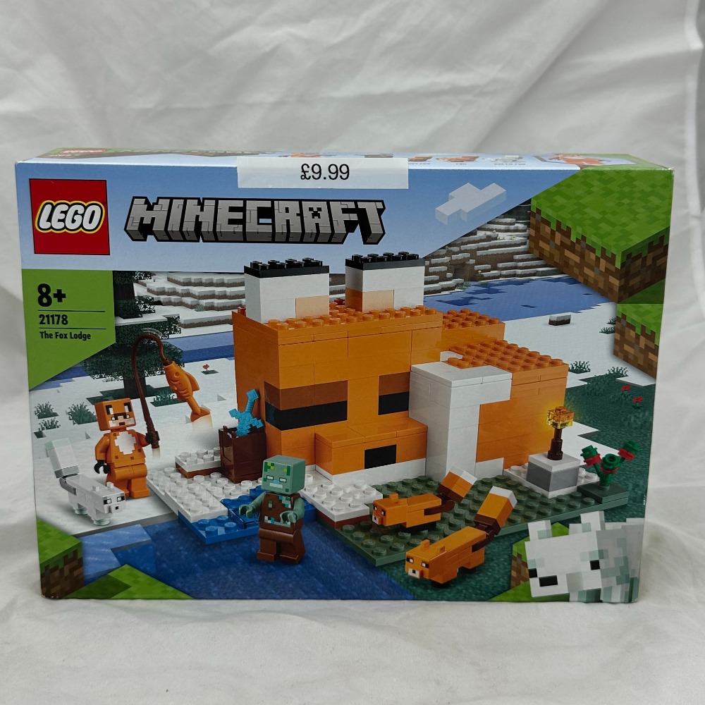LEGO Minecraft 21178 - The Fox Lodge - Own4Less